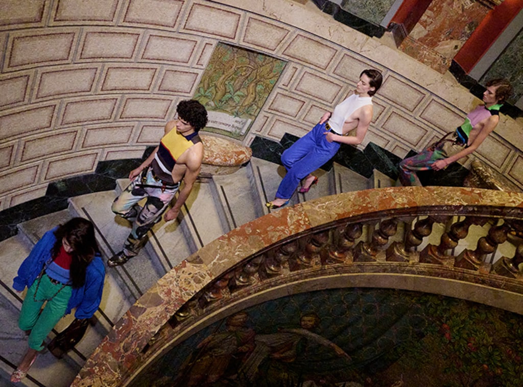 Prada Group completes the acquisition of Versace