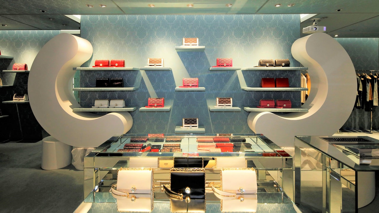 Miu Miu presents “e-MIU-ticons” special display | Prada Group