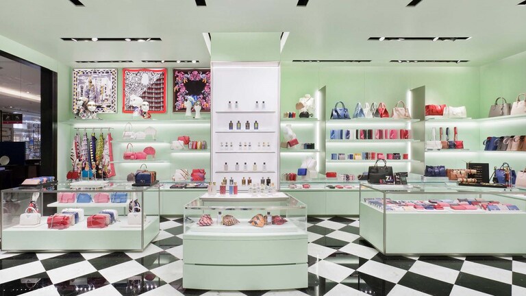 Prada opens a new store in Paris