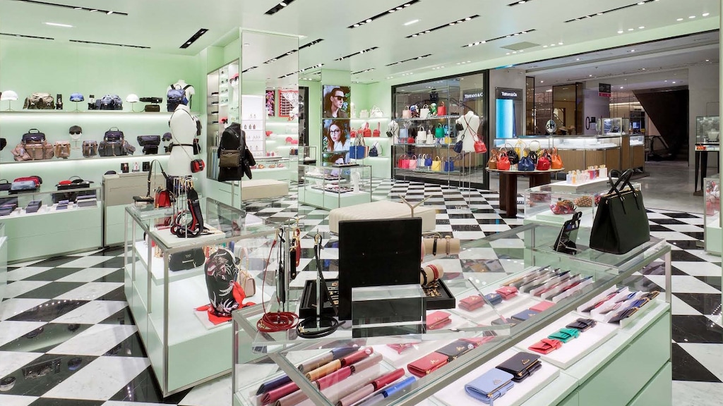 Prada opens a new store in Paris