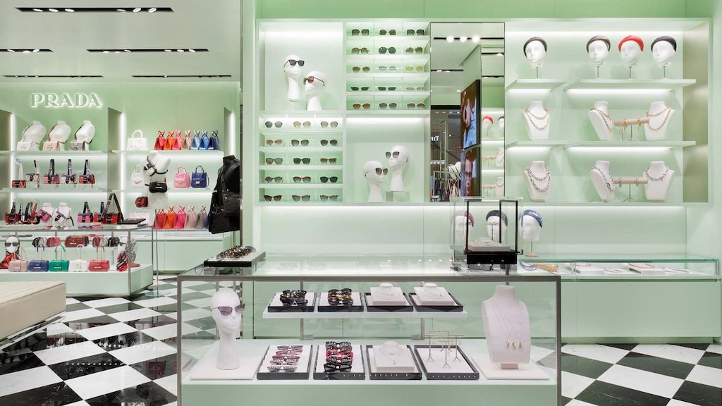 Prada opens a new store in Paris