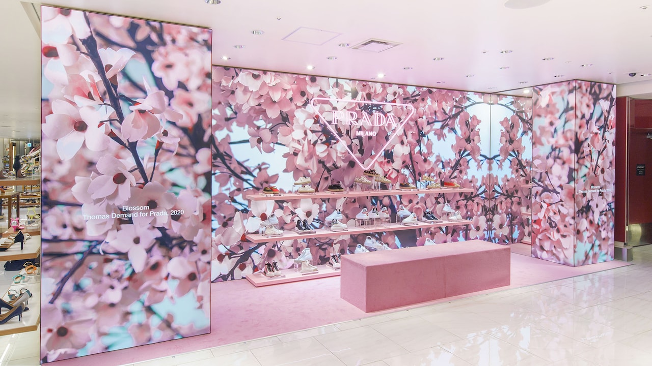 BLOSSOM: PRADA ISETAN SHINJUKU’S WINDOWS BY THOMAS DEMAND | Prada Group