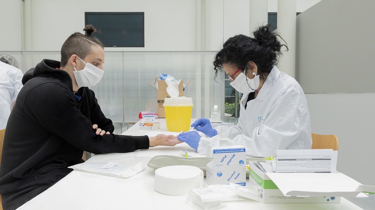 The Prada Group reopens its production sites in Tuscany