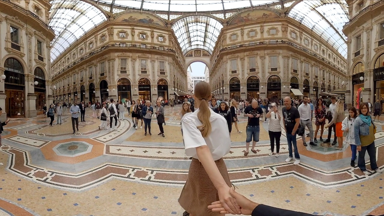 Virtual reality: a new dimension of Prada