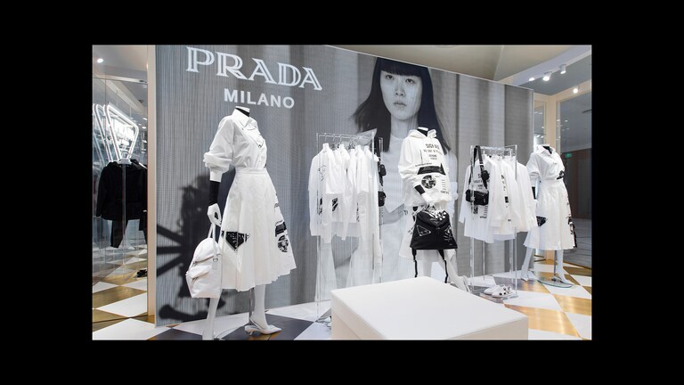 Prada unveils the “Prada Symbols” pop up