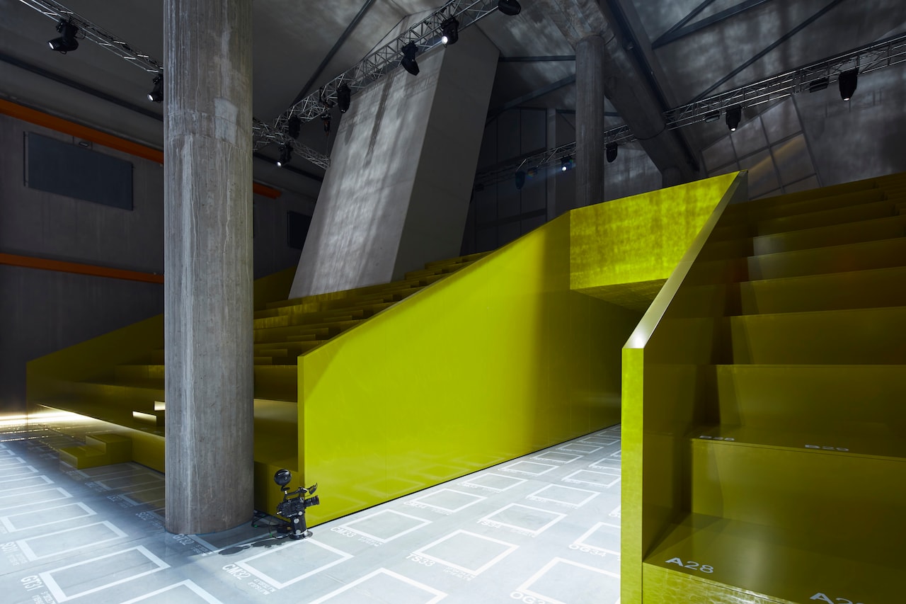 Cartesian Theatre, S/S 2019 Women’s fashion show